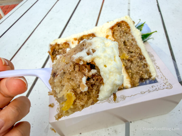 REVIEW: Further Proof That The Cake Bake Shop In Disney World Can't Let ...